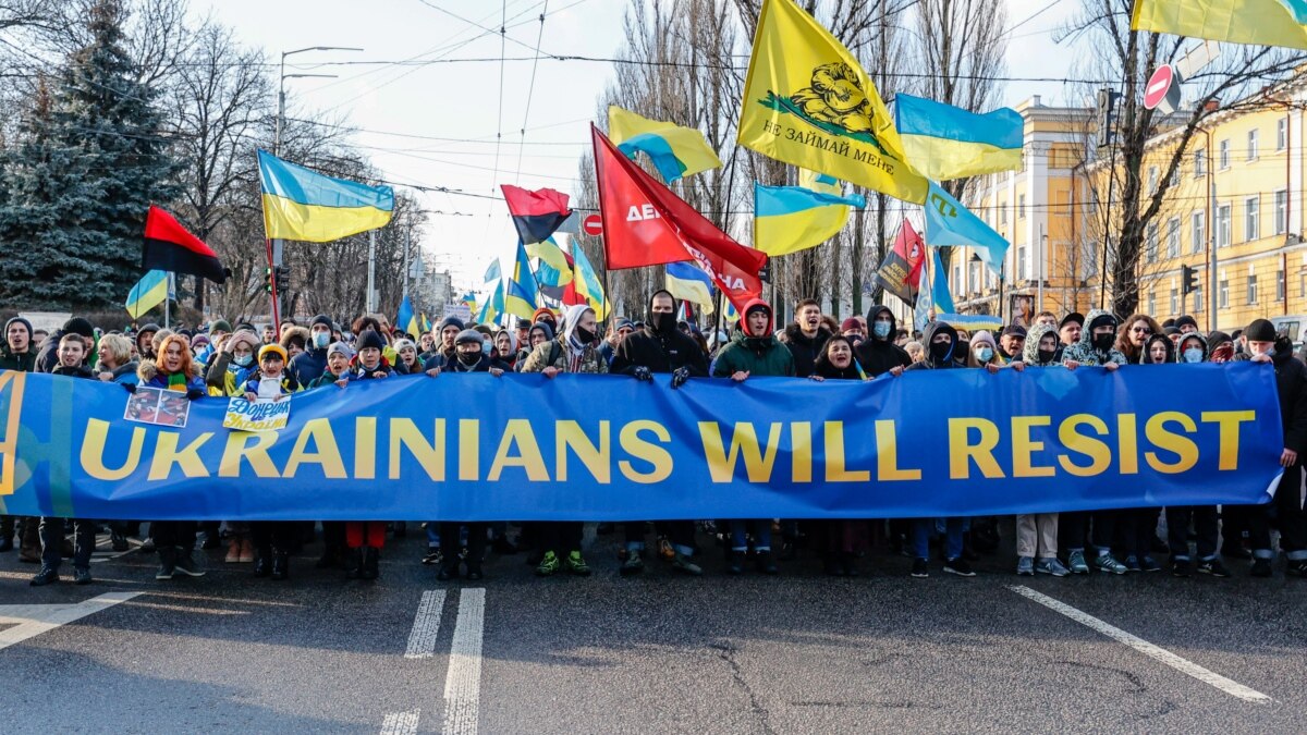 Лицом к событию Ни мира ни войны