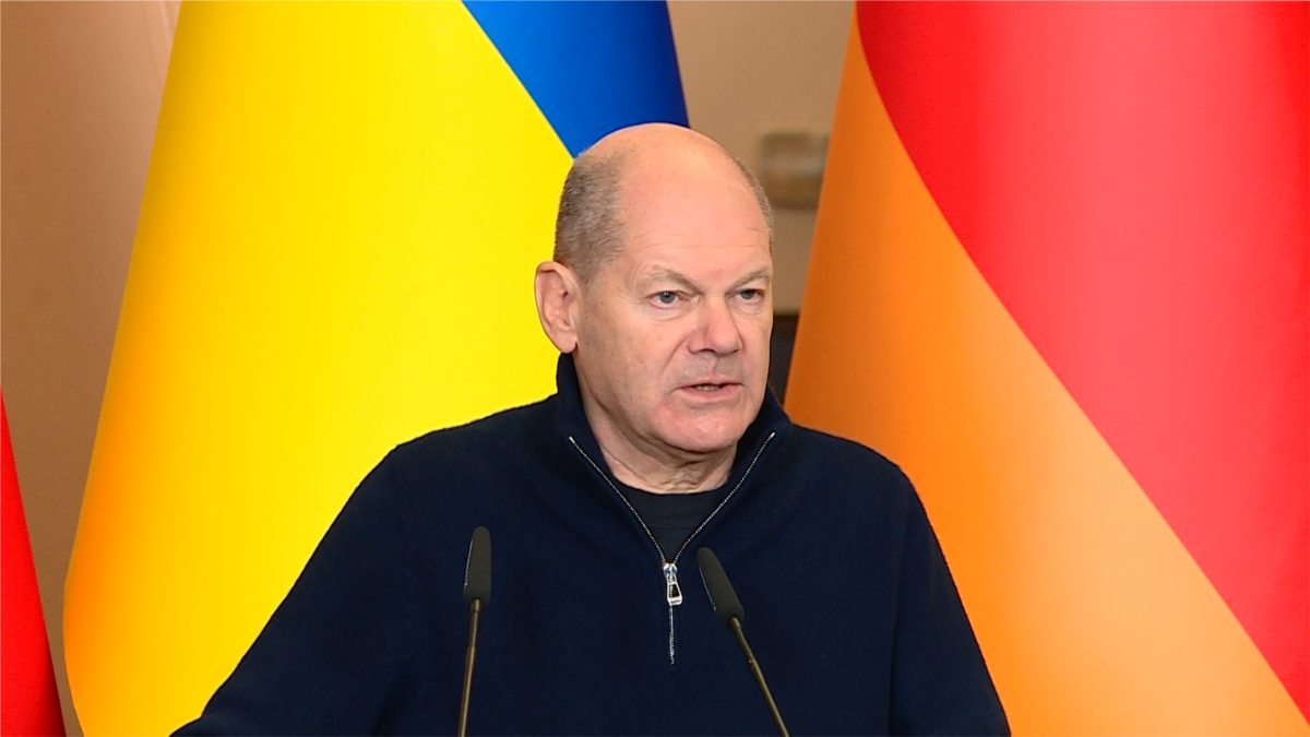 Підтримка України не має впливати на інші витрати Німеччини Шольц