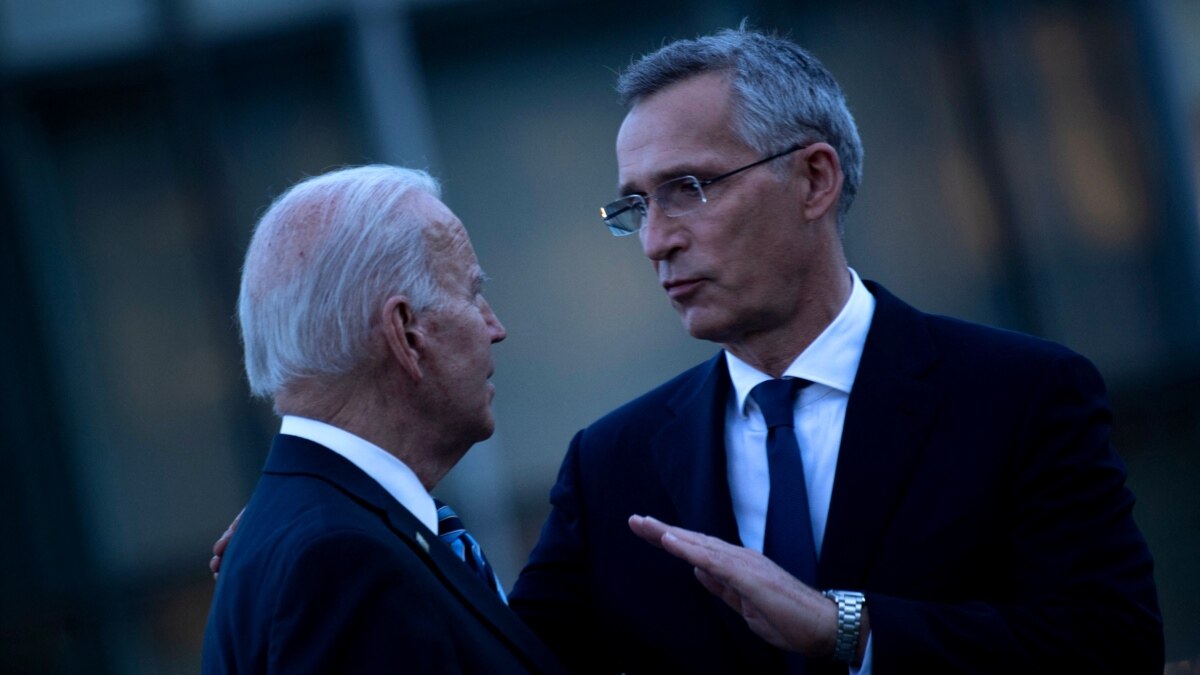 Biden Stoltenberg Warn Of Threat Of Russia Using Chemical Weapons In