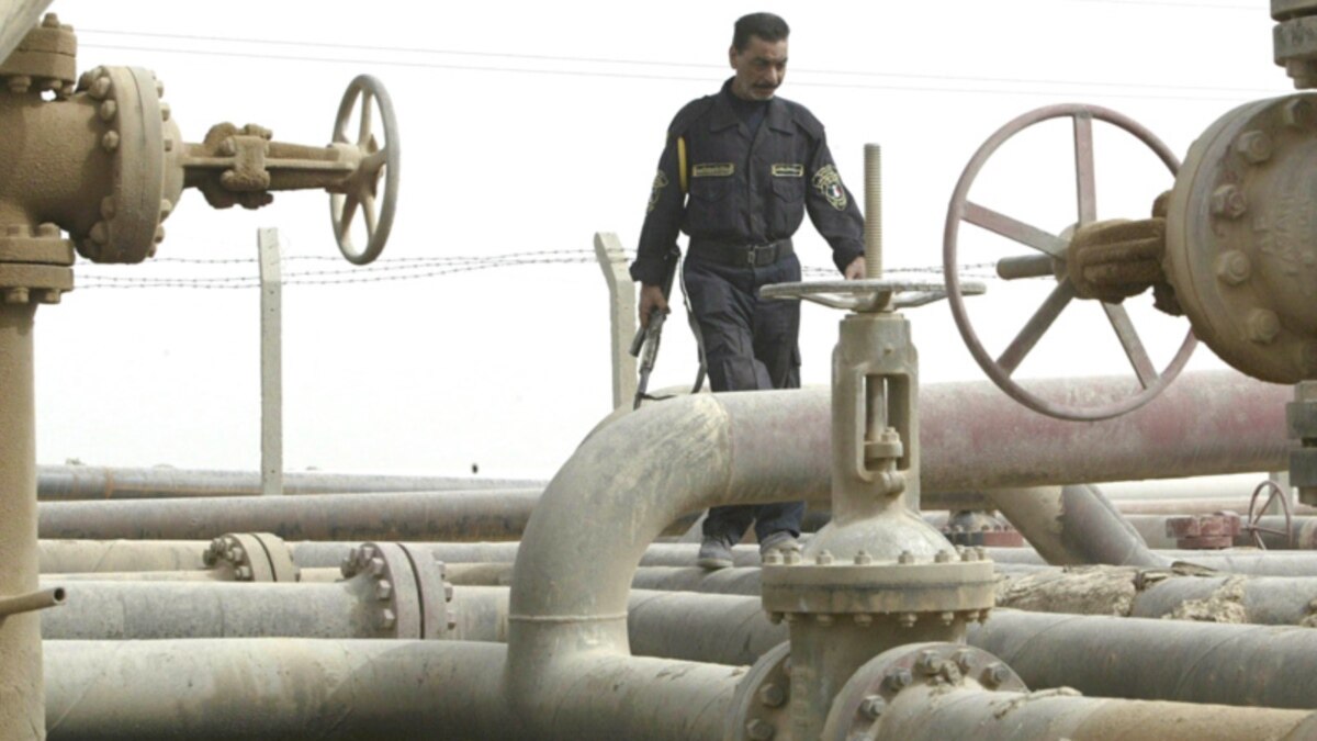 Iraqi Lawmakers Call For Talks To Reopen Saudi Pipeline