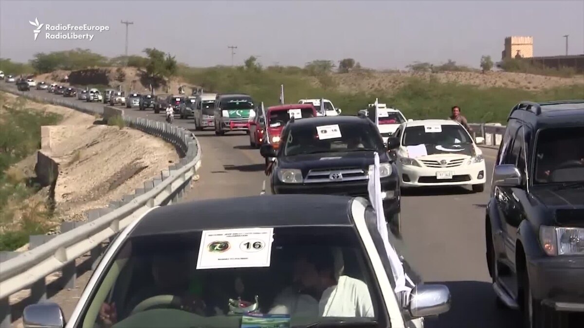 Pakistan's Army Holds Peace Rally Through Waziristan