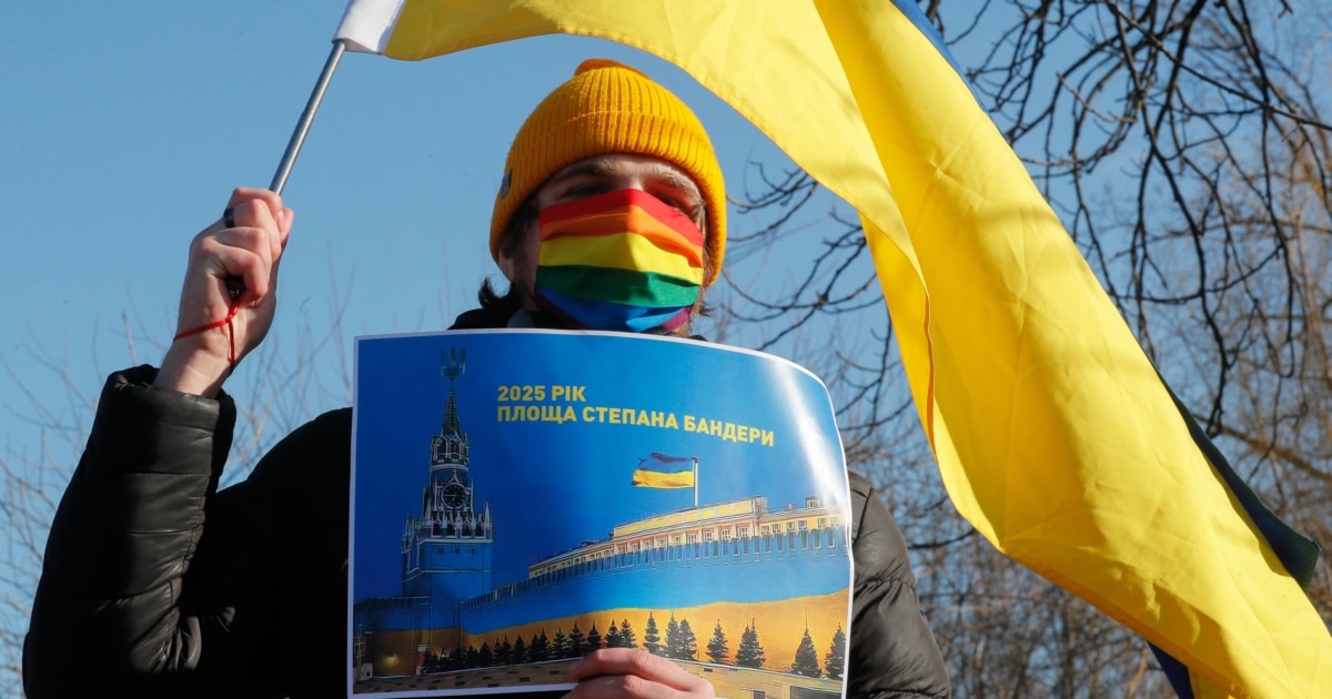 «Ми захищаємо країну нарівні з іншими ЛГБТ військові про важливість легалізації одностатевих