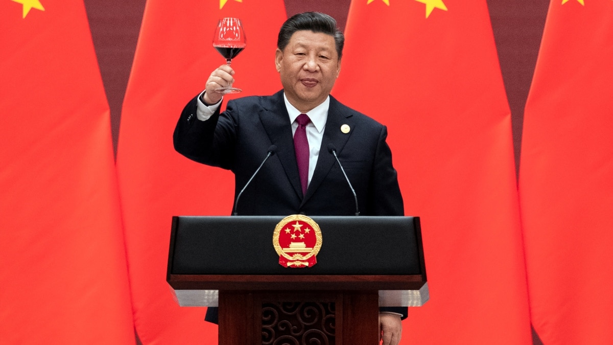 Китай Сі Цзіньпін підписав указ про «невоєнне використання армії