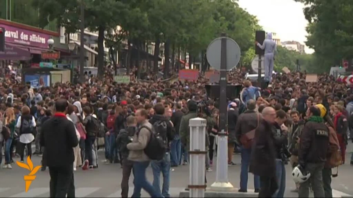 Protests In Paris Over Immigrant Expulsions
