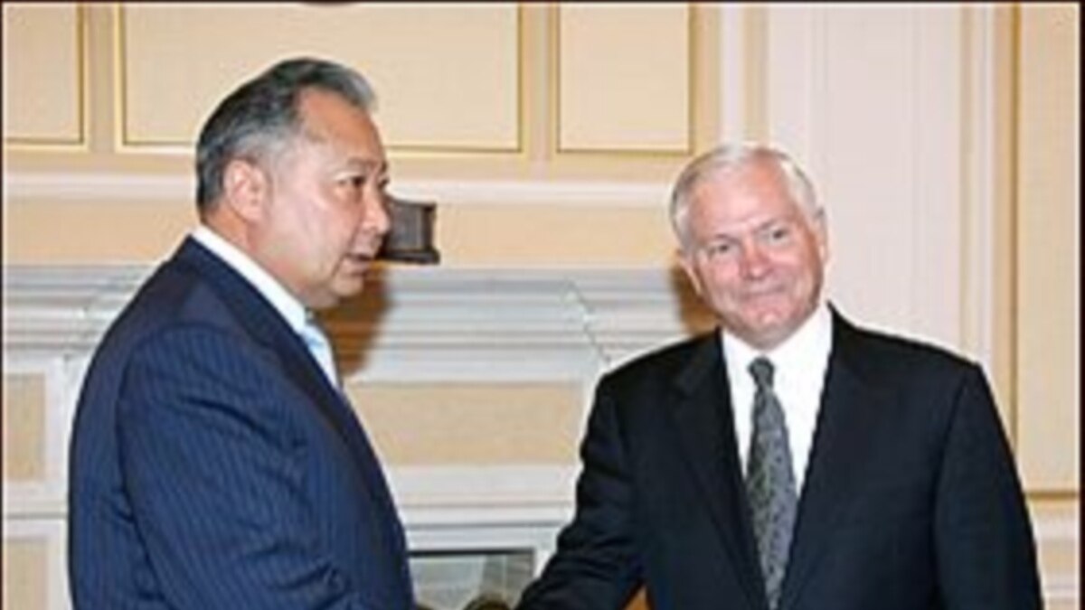 U.S. Defense Secretary Meets With Kyrgyz Leaders