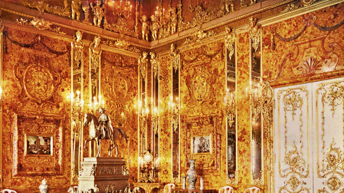 What Happened To Russia's Amber Room?