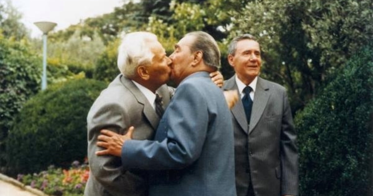 The Soviet Kiss, Gone But (Mostly) Not Missed