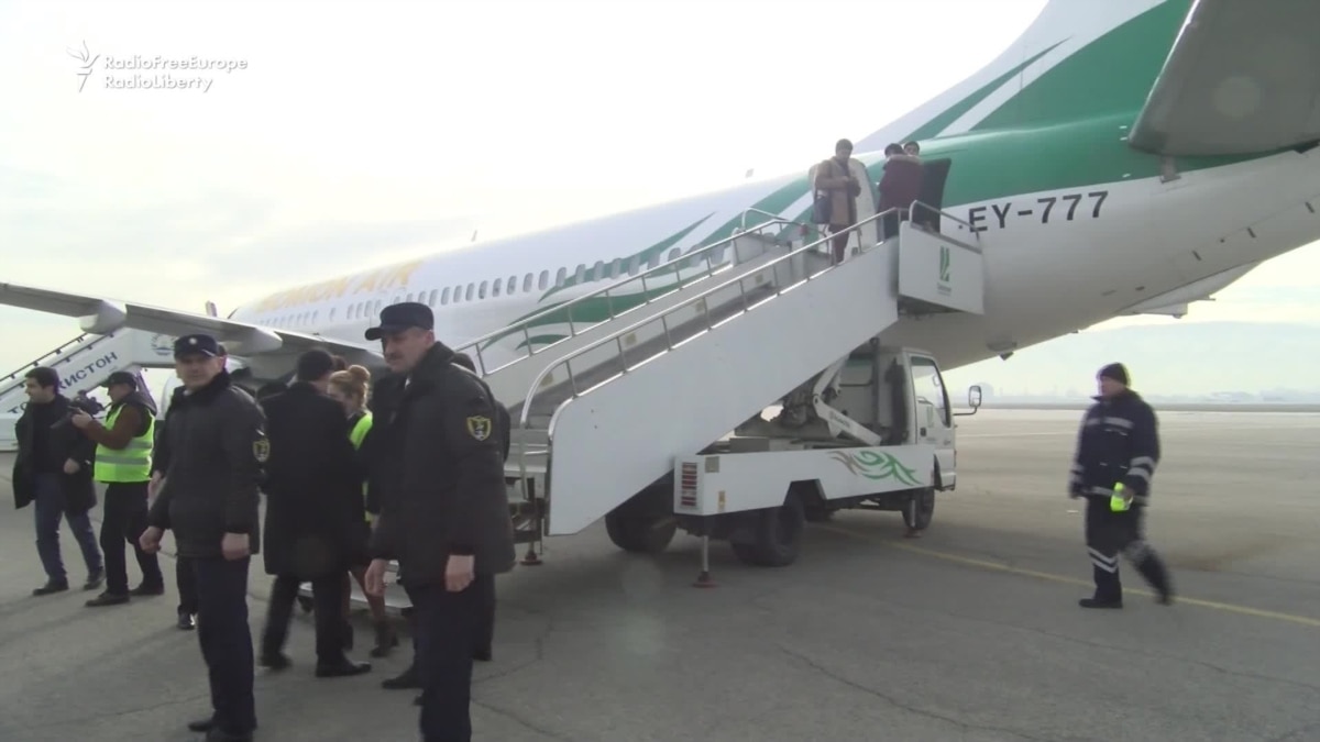 Plane Makes First Passenger Flight From Tajikistan To Uzbekistan In 25 ...