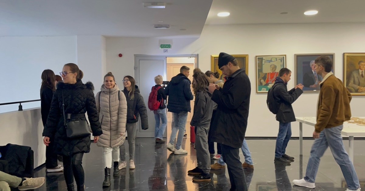 Blokiran Rektorat Univerziteta u Novom Sadu, rektor napustio zgradu