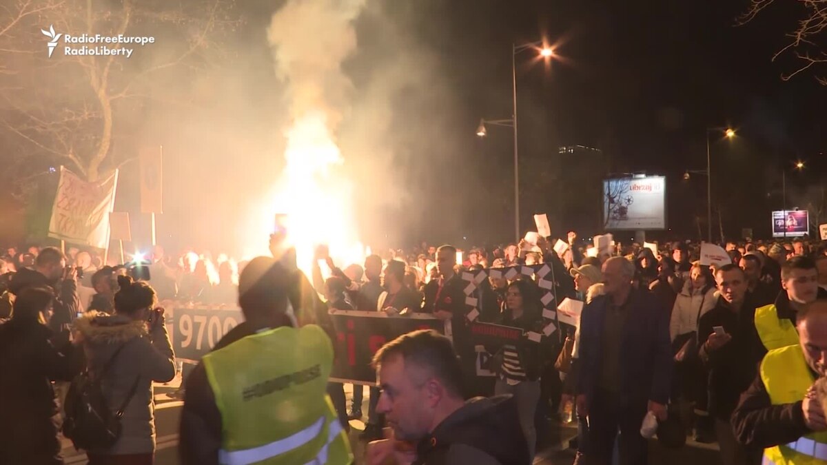 Thousands Rally In Montenegro Against 'Corrupt’ Leaders'