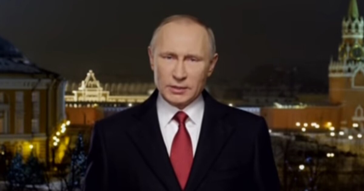 Expelled Russian Diplomats Leave U.S.