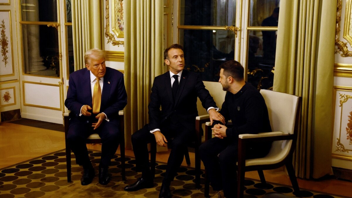 Zelenski kaže da je s Macronom i Trumpom razgovarao o 'pravednom miru'