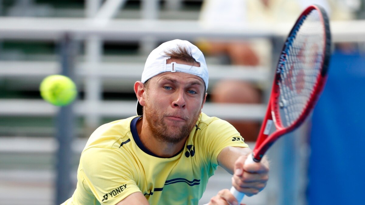 Radu Albot Becomes First Moldovan To Win ATP Tour Level Tennis Title