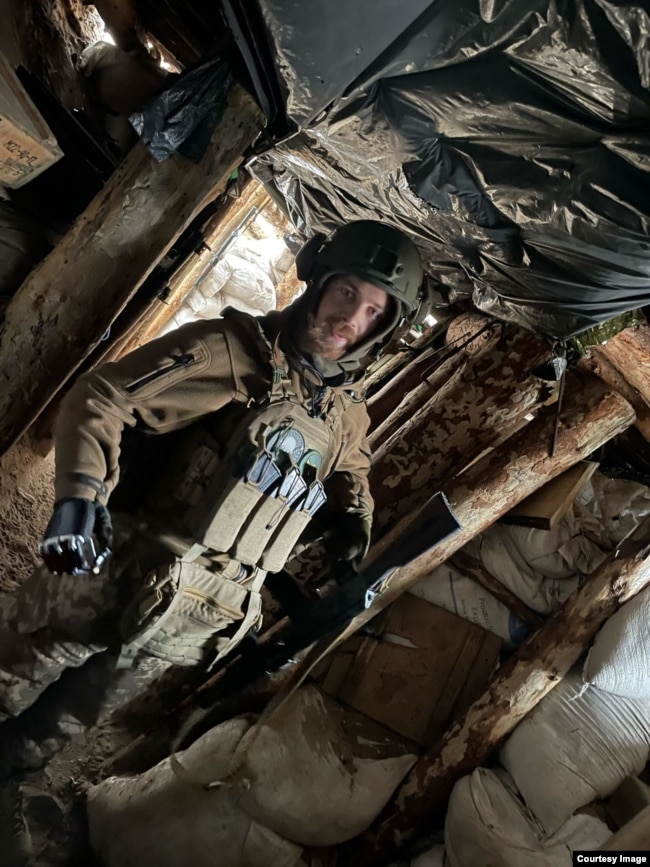 FARK.com: (13580668) Day 1102 of WW3: Zelensky heads to London to meet ...