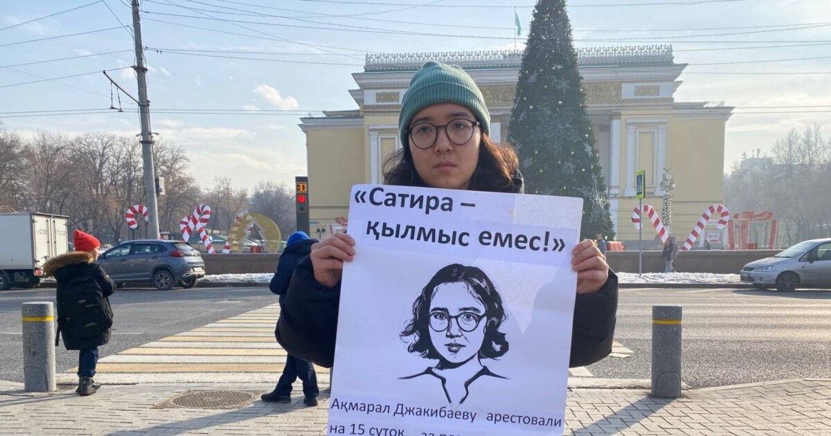 Алматыда ұсталған Oyan, Qazaqstan белсенділеріне айыппұл салынды