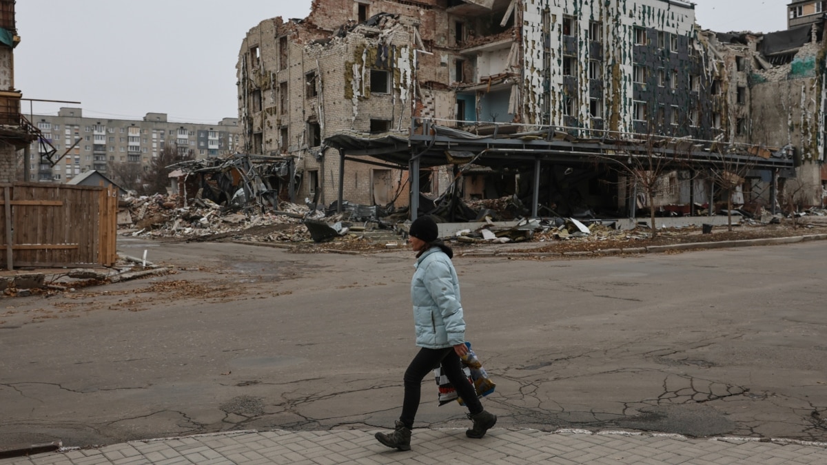 Fear And Hope As Battle For Ukraine’s Pokrovsk Looms