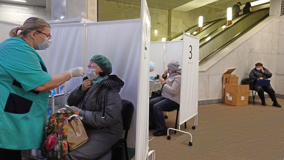 Study Shows COVID-19 Slashed Russia's Life Expectancy By Over Two Years