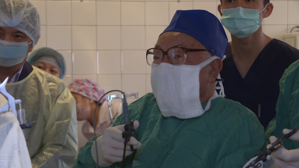 'My Hands Don't Shake,' Says World's Oldest Surgeon At 93