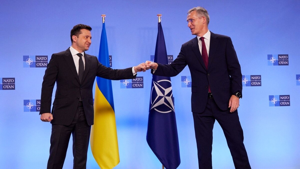 Шефот на НАТО Столтенберг ја повтори поддршката за Украина