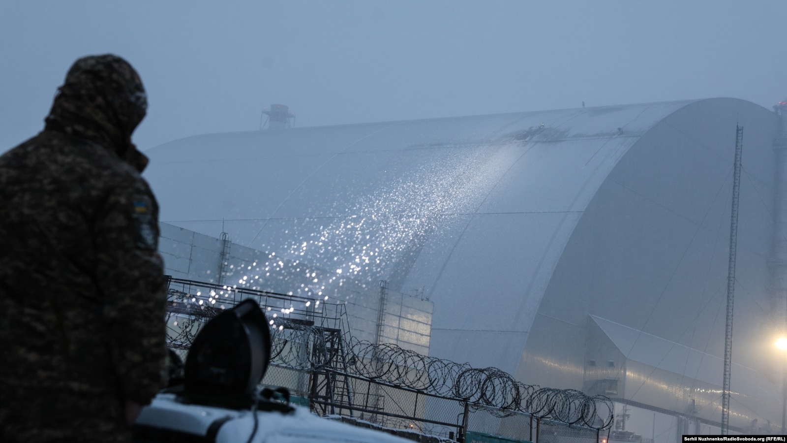 На ЧАЕС рятувальники верхолази ще ліквідовують осередок тління ДСНС Читайте на Ukr Net