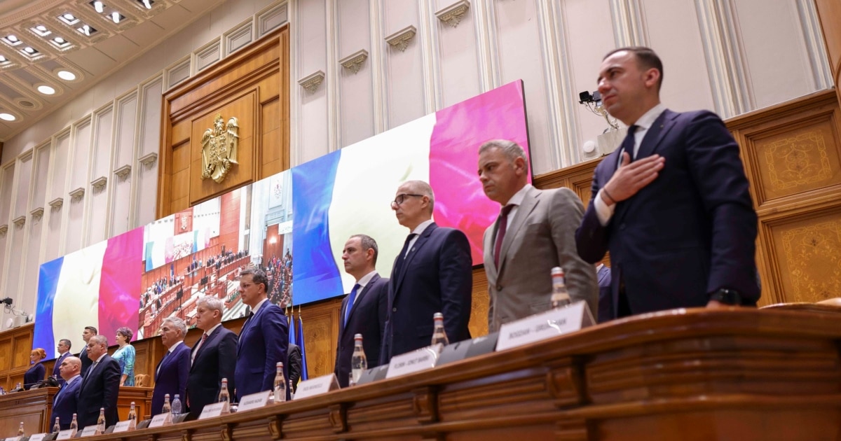 Moțiunea de cenzură împotriva Guvernului Bolojan, cu semnături de la ...