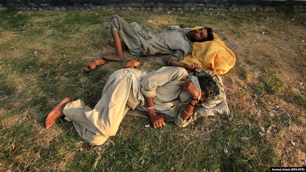 Crystal Meth Addiction 'Rapidly Spreading' In Pakistan | Pakistan ...