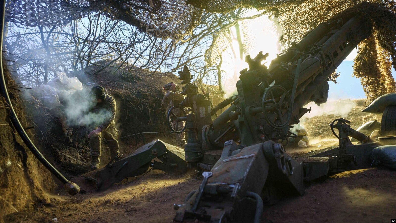 Генштаб ЗСУ з початку доби на фронті було 98 боїв війська РФ посилили атаки на