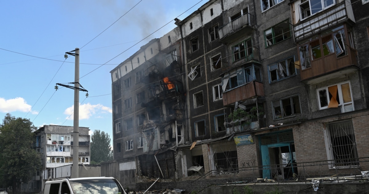 Menekülni kezdtek a donbászi civilek az orosz előrenyomulás hírére
