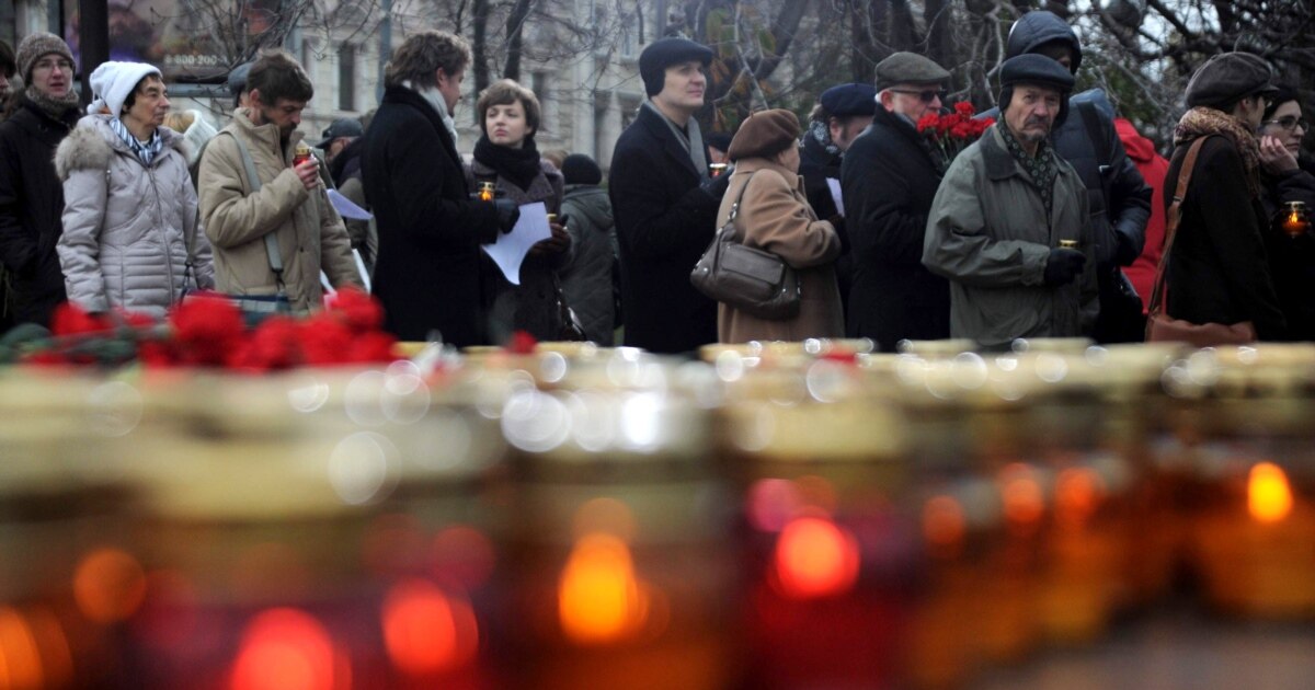 Rights Group Says Kremlin Resorts To Stalin-Era Repression Tactics