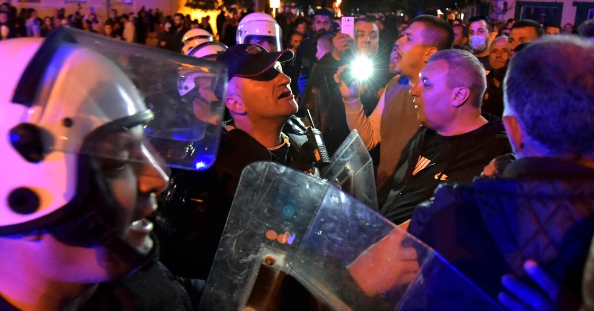 Montenegrin Police Detain 60 In Clashes Over Priests' Arrests
