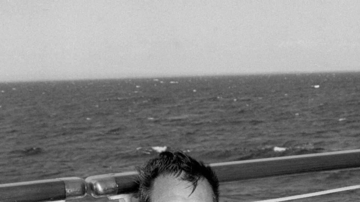 Ion Mihai Pacepa: acțiuni și efecte. Drumul de la erou la trădător și ...